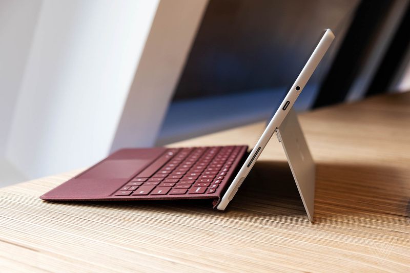 Microsoft announces cheapest 10″ Windows Tablet- Surface Go | specs ...